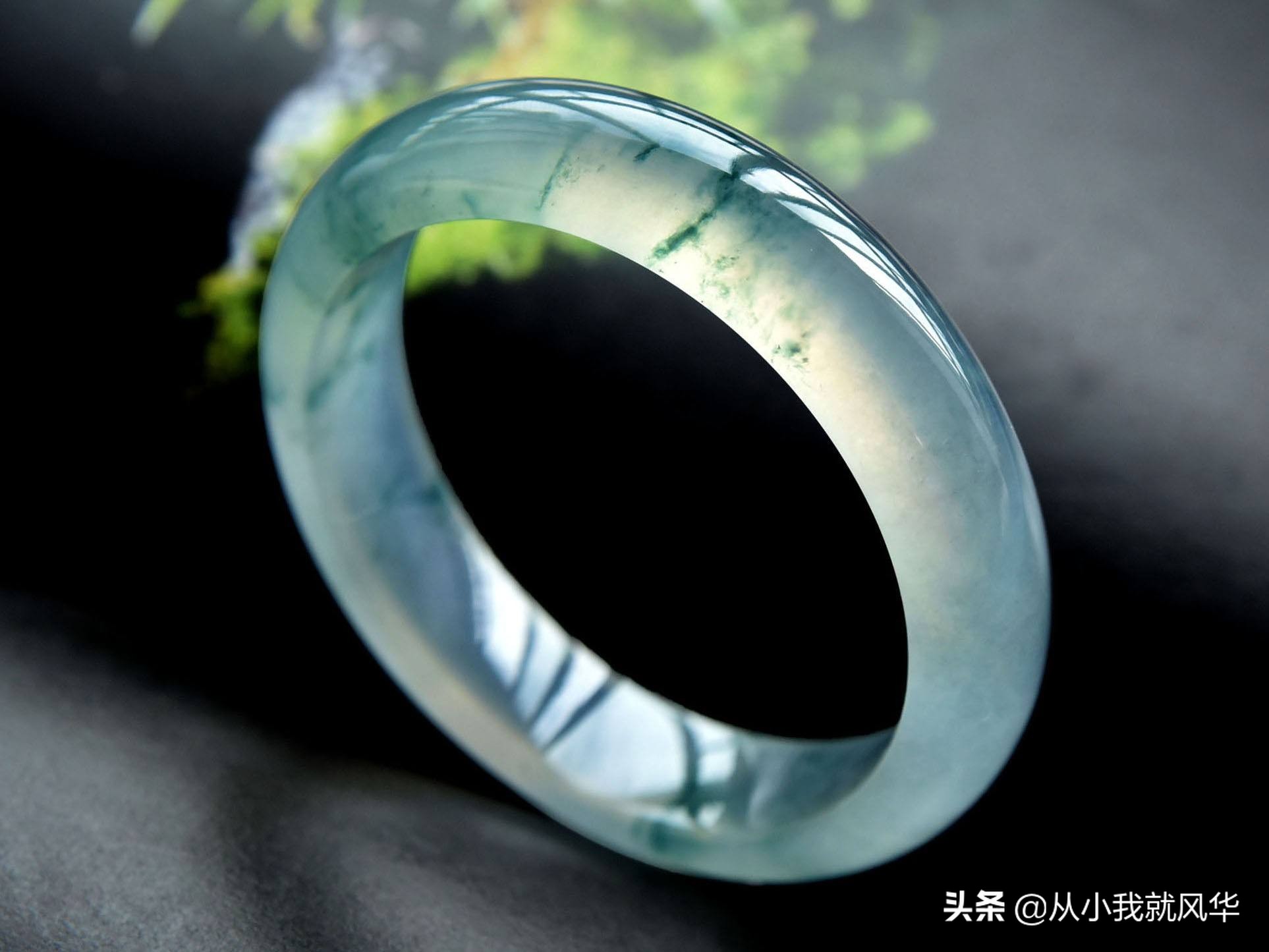 What are the common varieties of jadeite - iNEWS