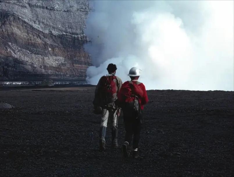 The ultimate romantic documentary "Volcano Love": understanding is synonymous with love - iNEWS