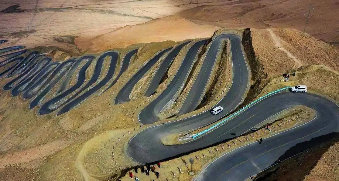 Trip to Xinjiang (8) - Panlong Ancient Road - iNEWS