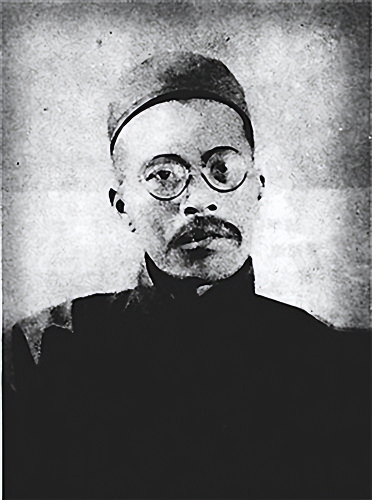 Four Halls of Oracle Bone - Wang Guowei - iNEWS