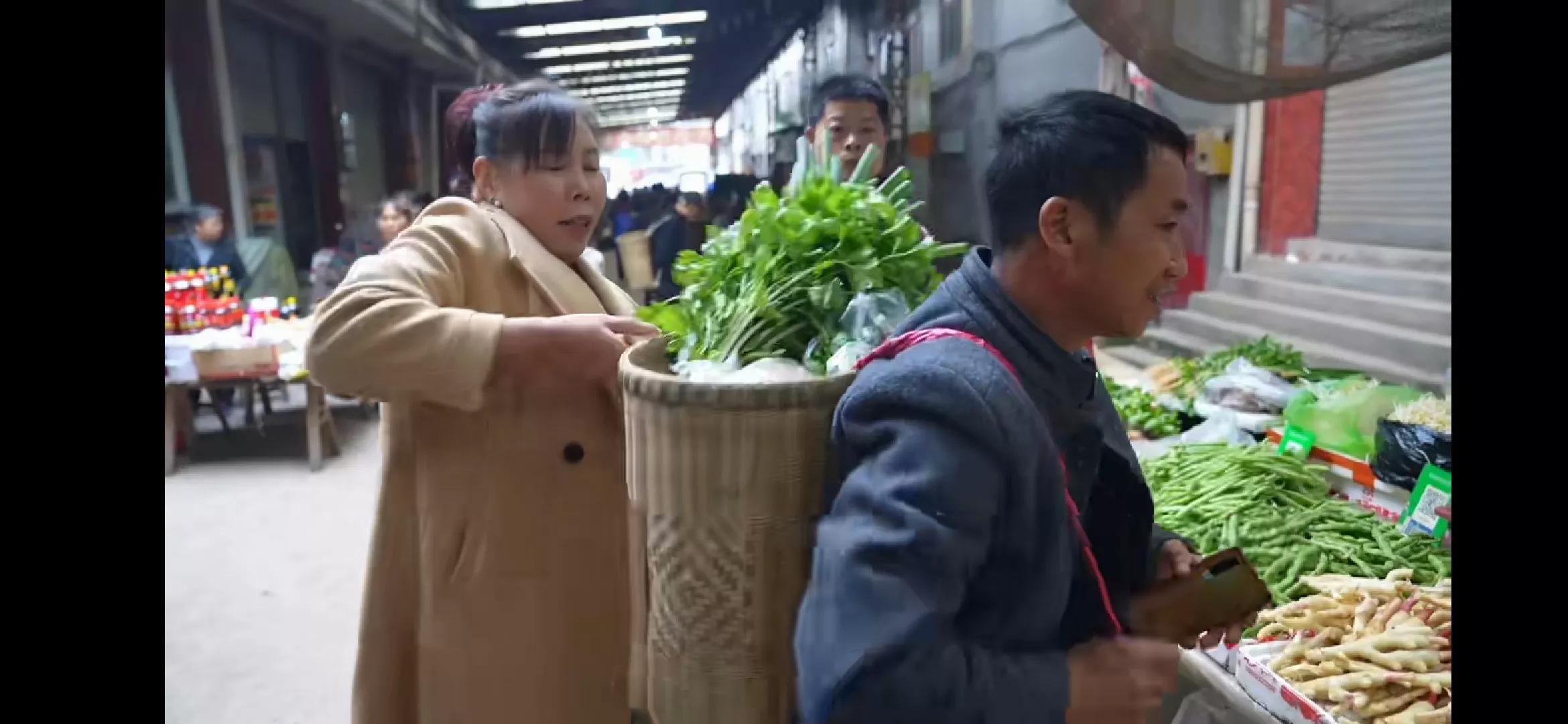 The type father type mother provides the team with improved meals - iNEWS