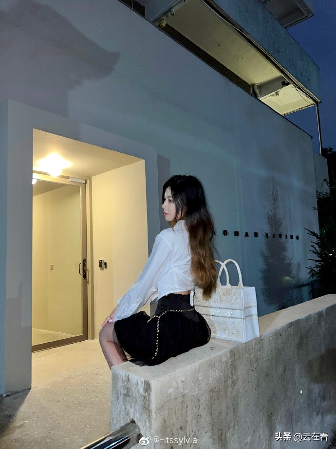 Appreciate the charming photos of Chongqing beautiful lady itssylvia ...