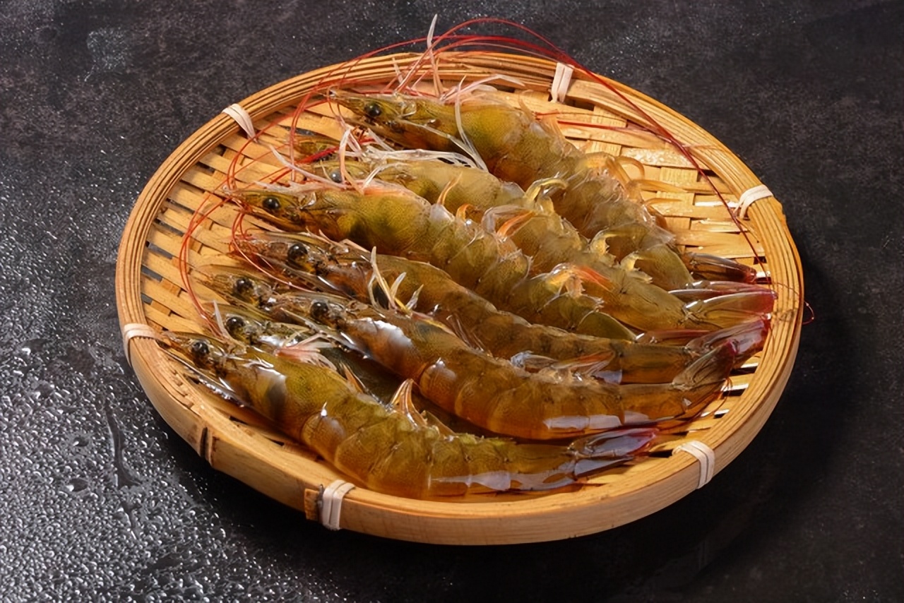 When buying prawns, choose straight or curved? An old fisherman reveals ...