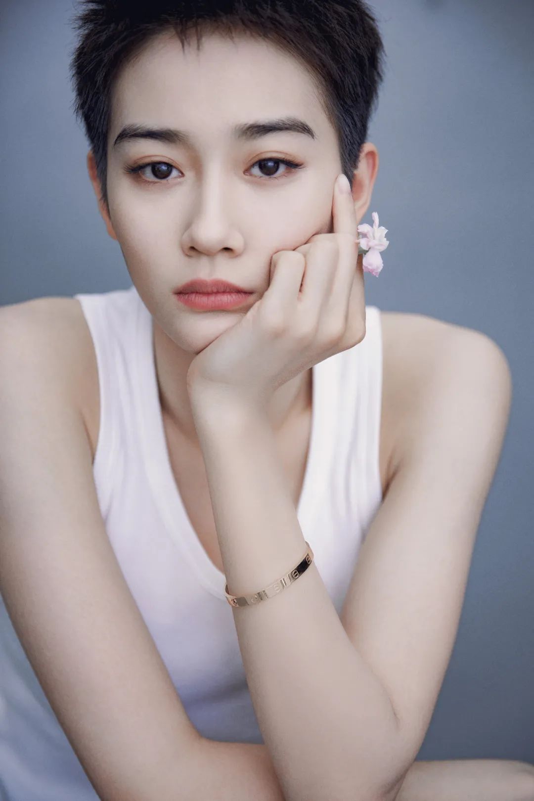 Fan Shuaiqi: Every role is a new "beginning" - iNEWS