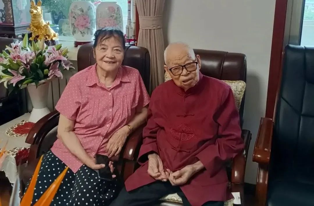 Centenarians in “Old Tibet”: Yin Fa Tang - iMedia