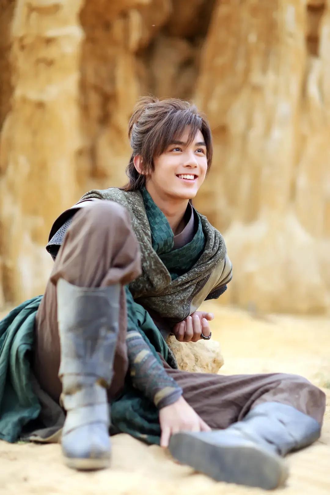 "Fights Break Sphere 2" has a big change, He Luoluo replaces Wu Lei as ...