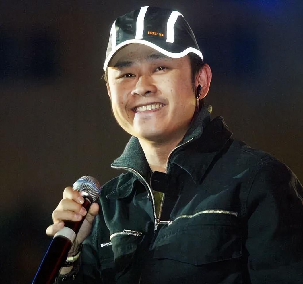 Dao Lang made a strong comeback with a new song: attended the banquet ...