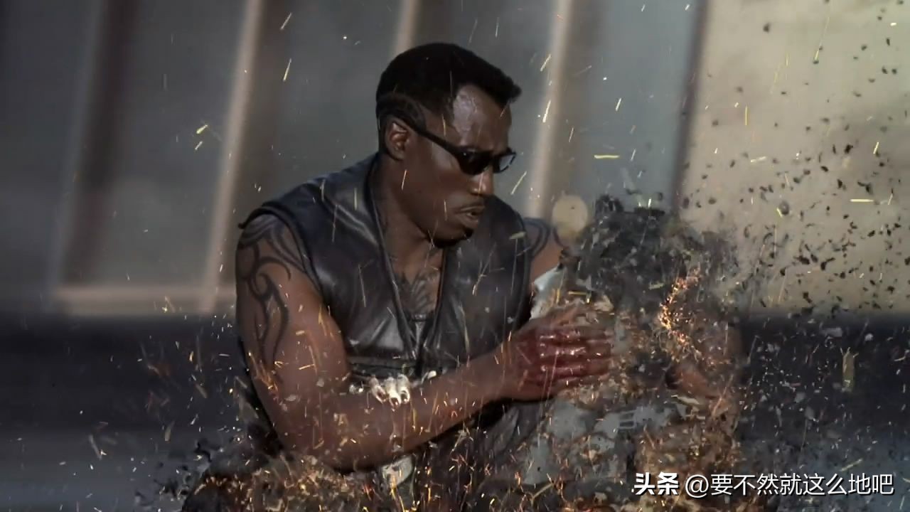 Blade 2, an alternative vampire story, a Hollywood movie full of Hong ...