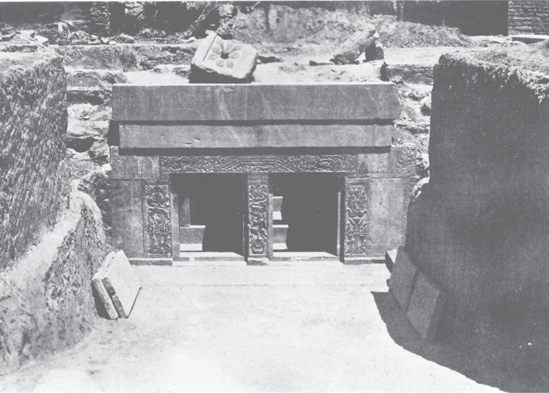 "Report on the Excavation of Stone Tombs with Ancient Portraits in ...