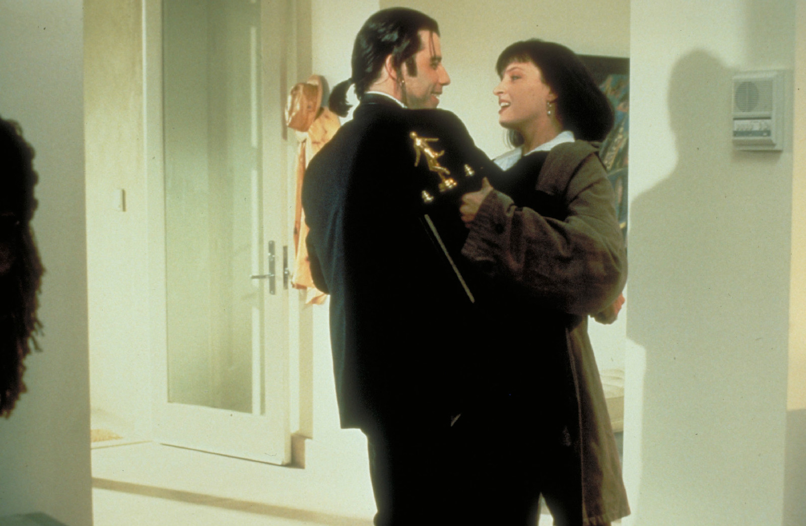 Surrealism and Cultural Metaphors in the Film "Pulp Fiction" - iNEWS