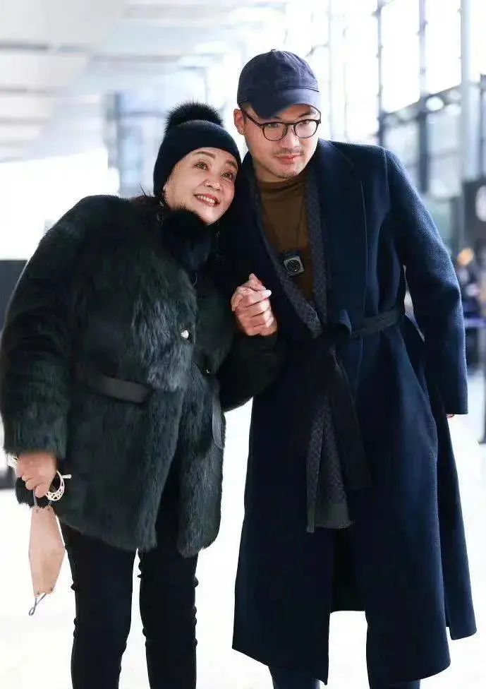 Di Lieba, Wang Xiaofei, Huang Xiaoming, Xu Mengjie, Yao Mingming - iMedia