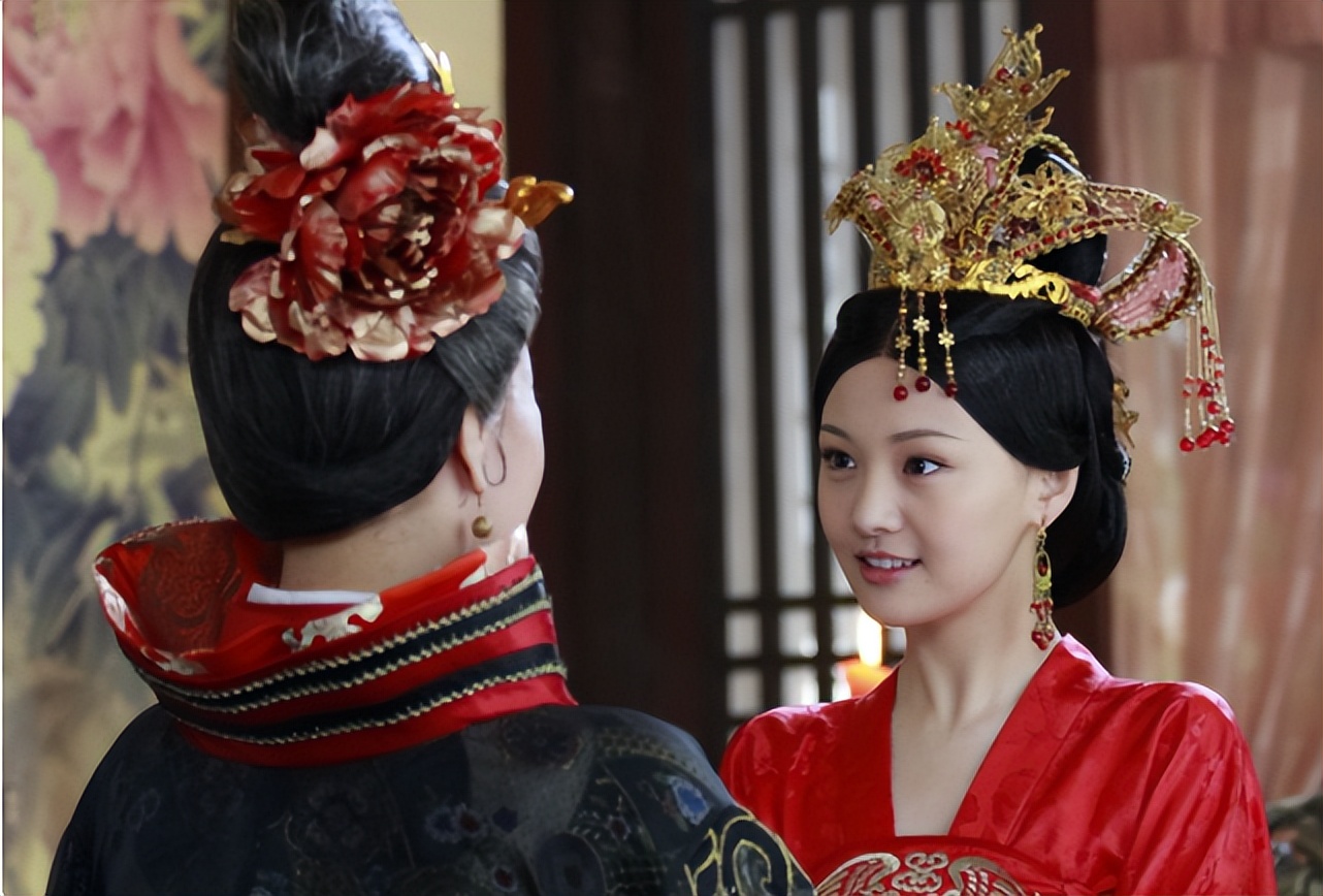 Four notorious characters in history, after being forcibly whitewashed ...