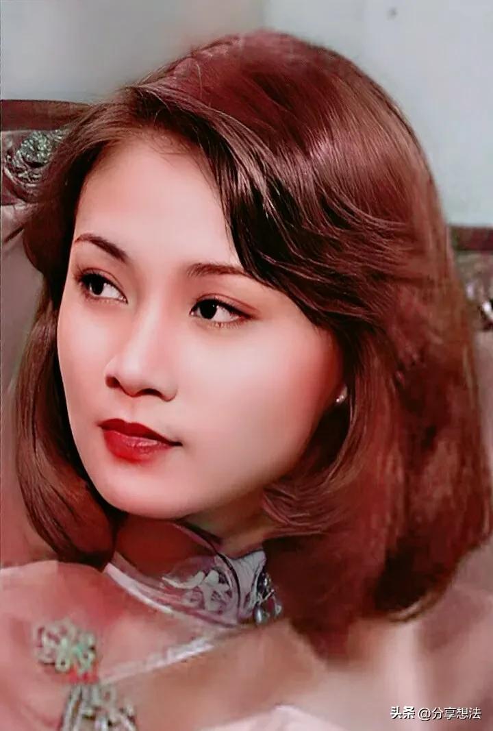 Ouyang Peishan star wallpaper! - iNEWS