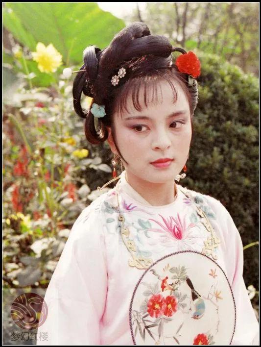 A Dream of Red Mansions Characters Wing Tan Chun (New Rhyme) - iNEWS
