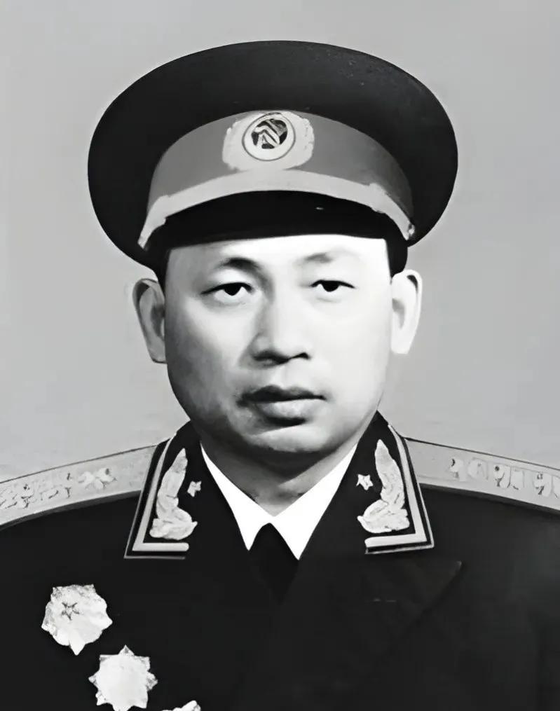 In 1940, when Lin Biao was in Moscow, he took the only formal photo ...