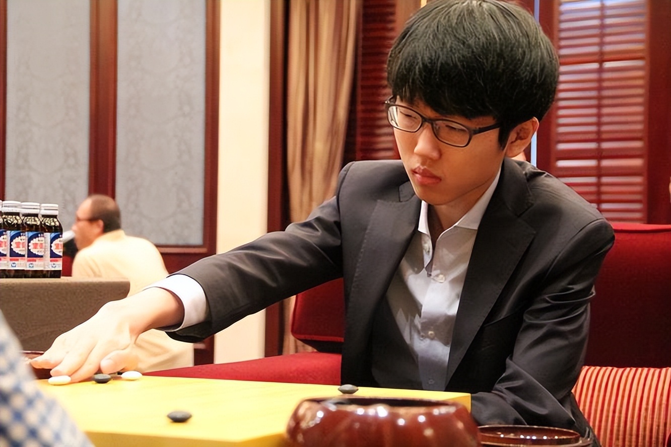 11 o'clock in the middle of the night! Han Jinmingxun and others beat ...