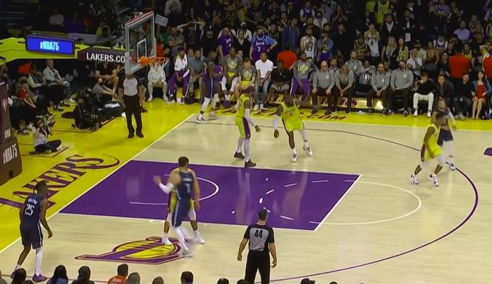 The third quarter is a flash in the pan!The Lakers lost to the Lone ...