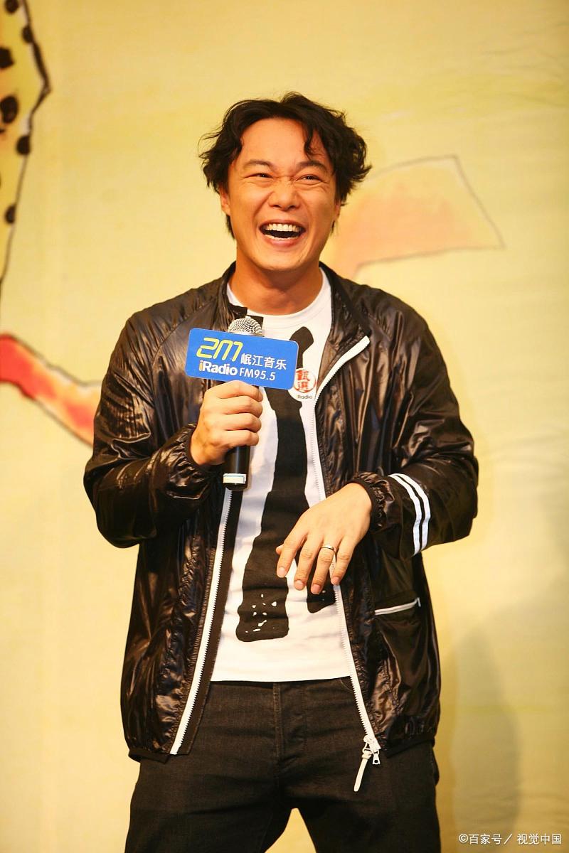 Is he the number one singer in the middle age in your mind? - iNEWS