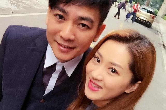 The 41-year-old "Chinese Girl" Huang Xiaohua is officially back to herself, and the story ...