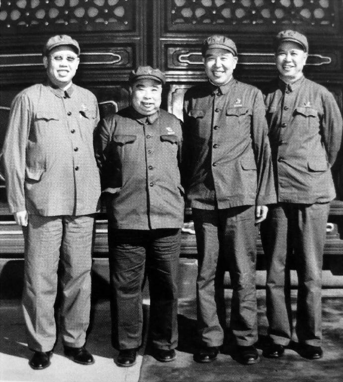 After the "September 13th" incident, who was most afraid among Huang Wu ...