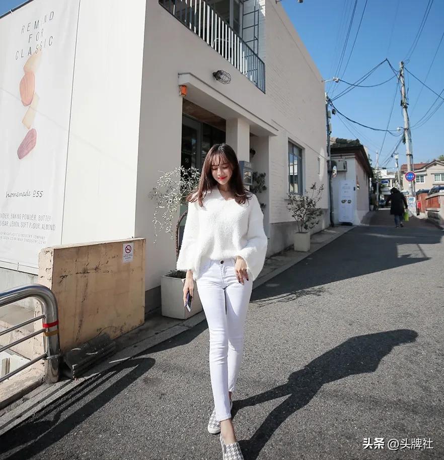 Korean supermodel Kim Hye-mi's fashion outfit: slim-fit jeans are ...