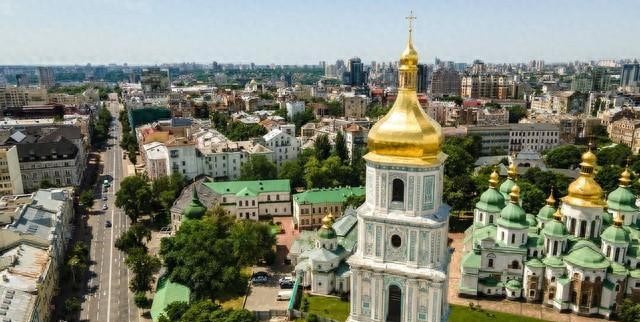 [Interesting Talks about Russian History] (I) 882: Oleg moved the ...