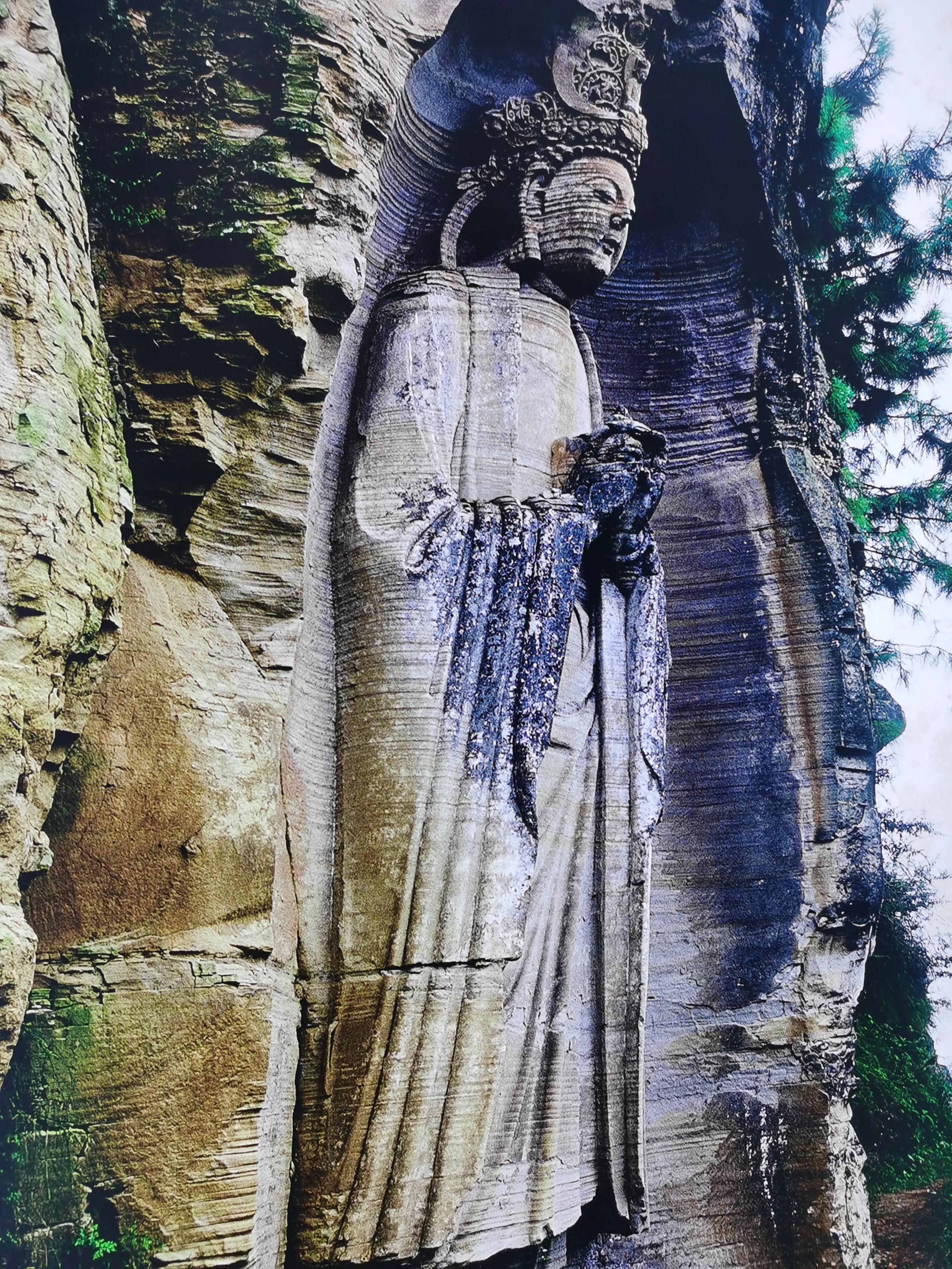 Anyue Giant Buddha: Hidden in a boudoir unknown - iNEWS