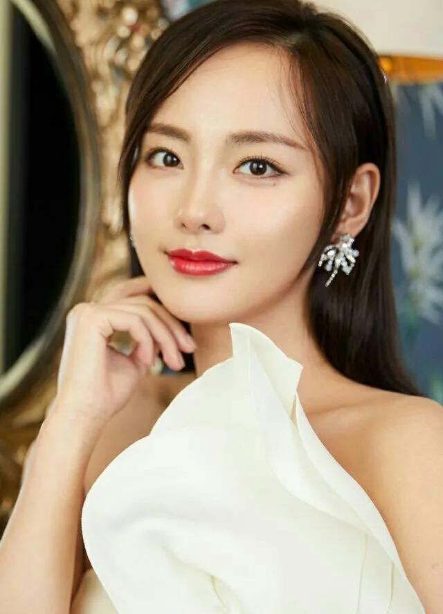 Stunning photo of Zhang Jia Ni - iMedia