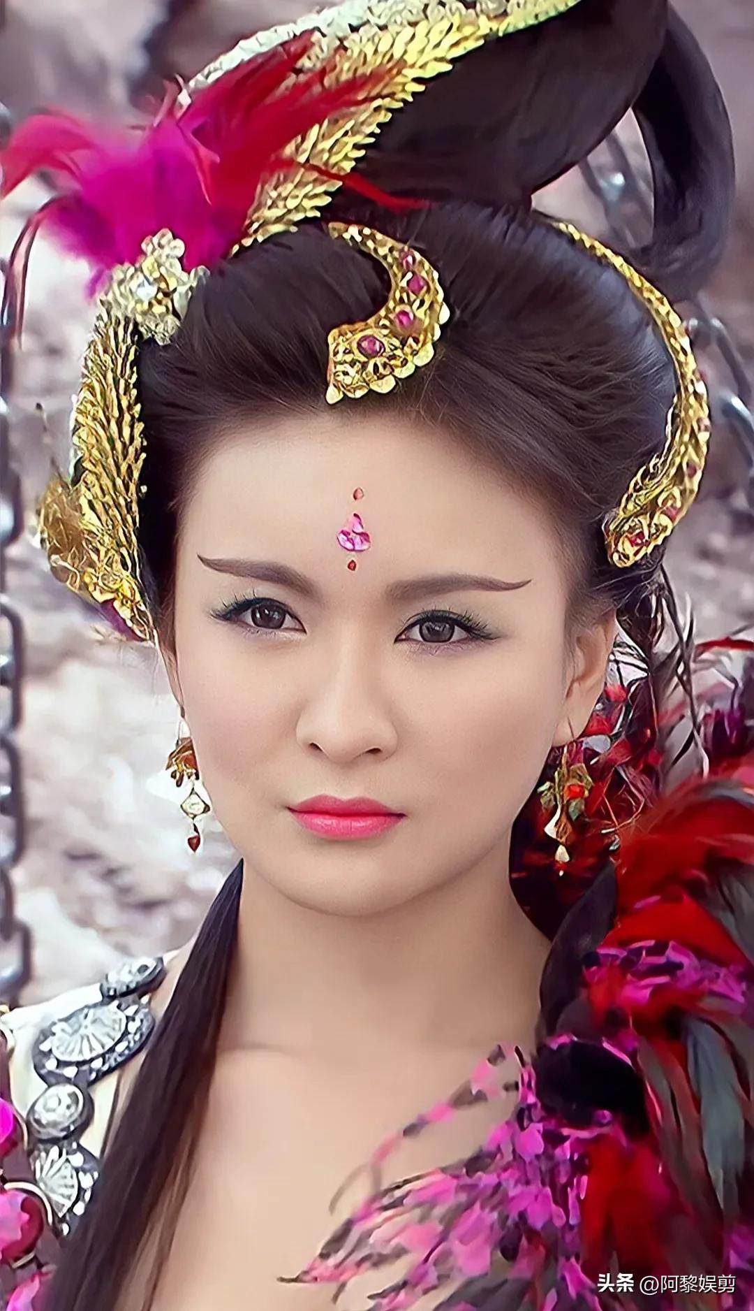Feng Qingqing played by Zheng Yitong is so beautiful - iNEWS