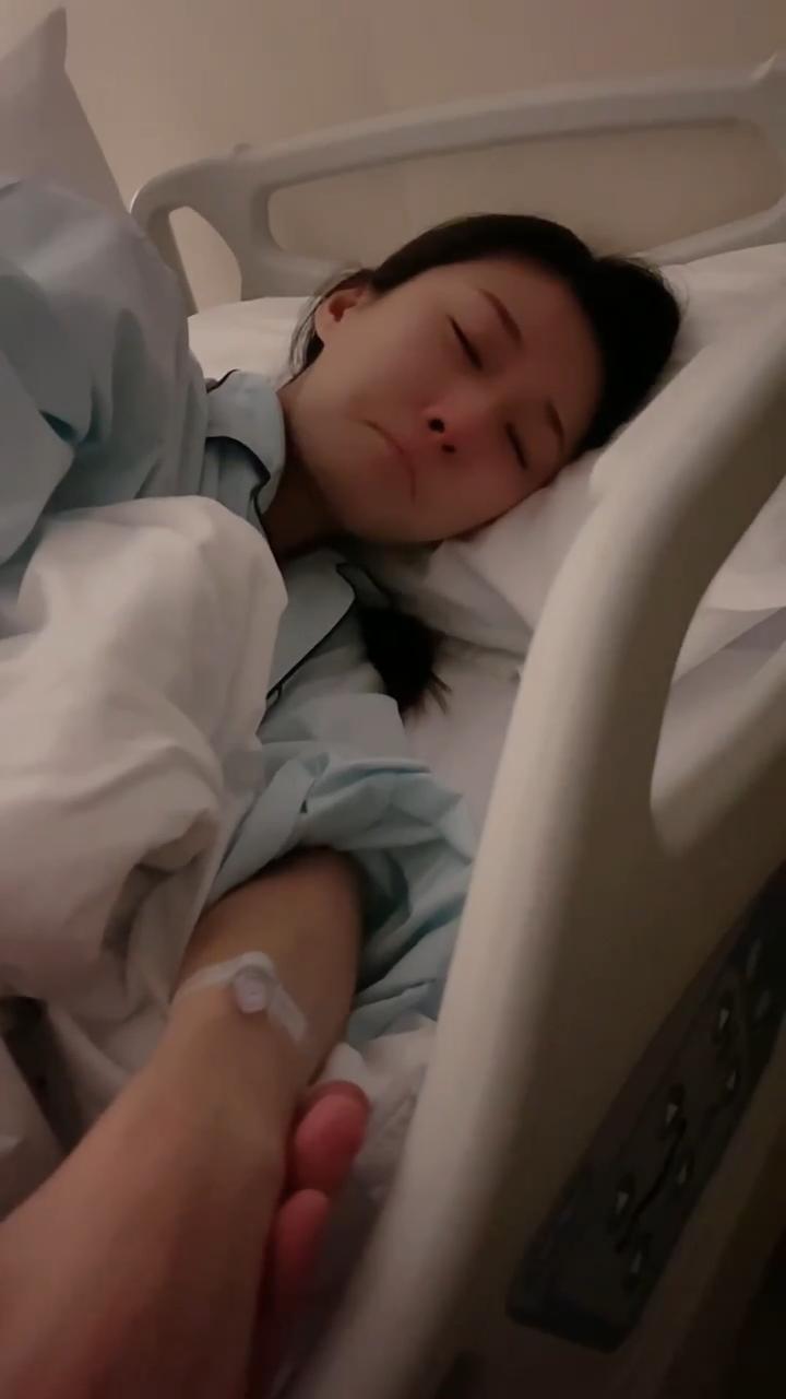 Yan Xuejing was upgraded to be a grandmother, actor Xu Mengdi was happy with her son, and Lin ...