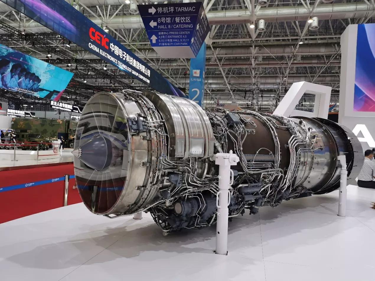 Let the turbofan 15 return to the furnace?The thrust catches up with the F119 engine, and the J ...
