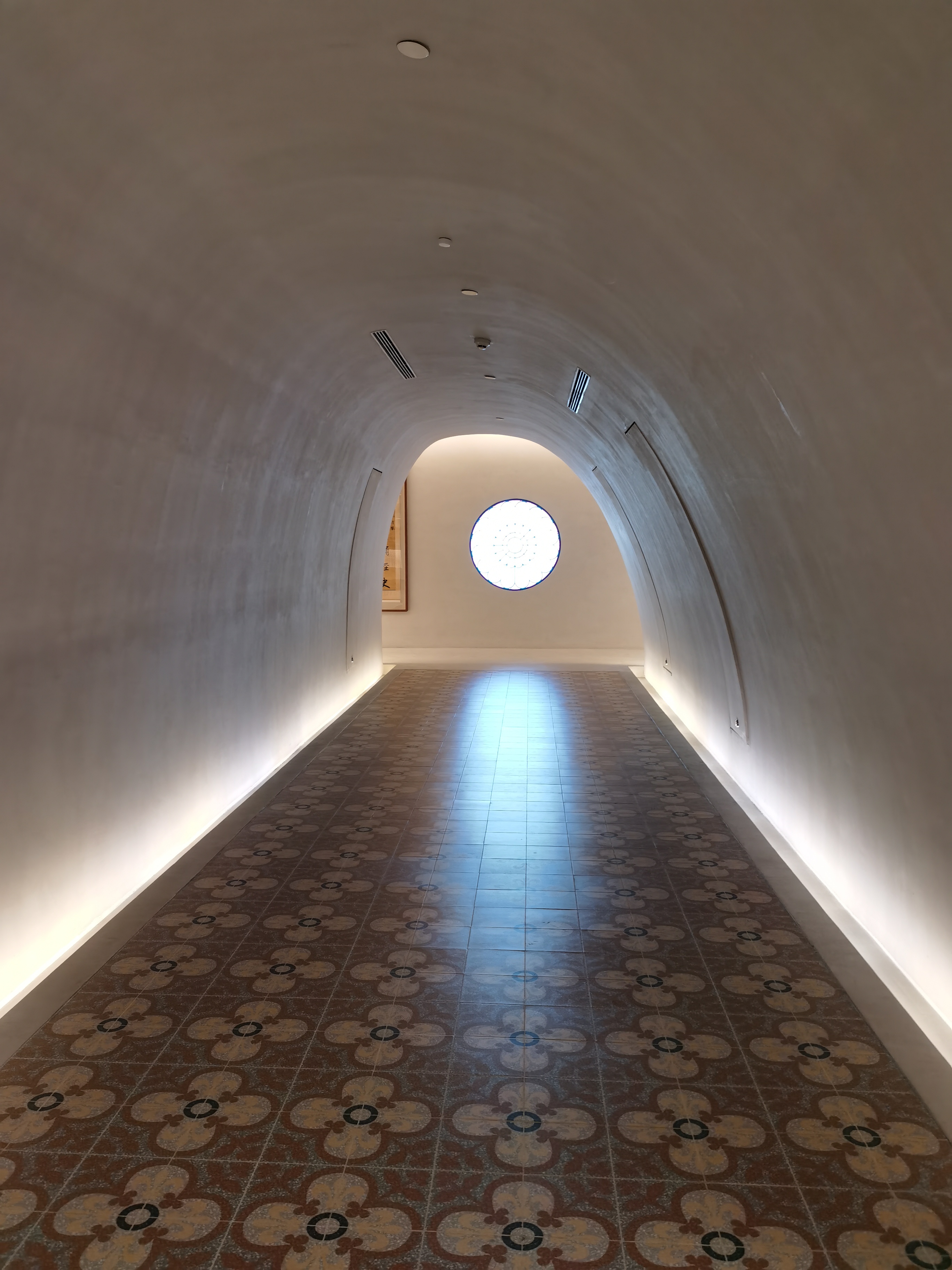 "Famous Experts Say Lingnan·Jiangbing" A "Cave Library": High above ...