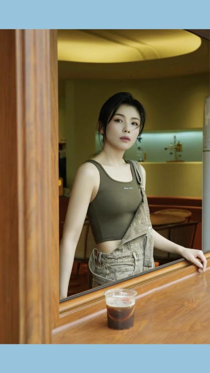 Liu Tao's latest photos are beautiful! The charming figure is really ...