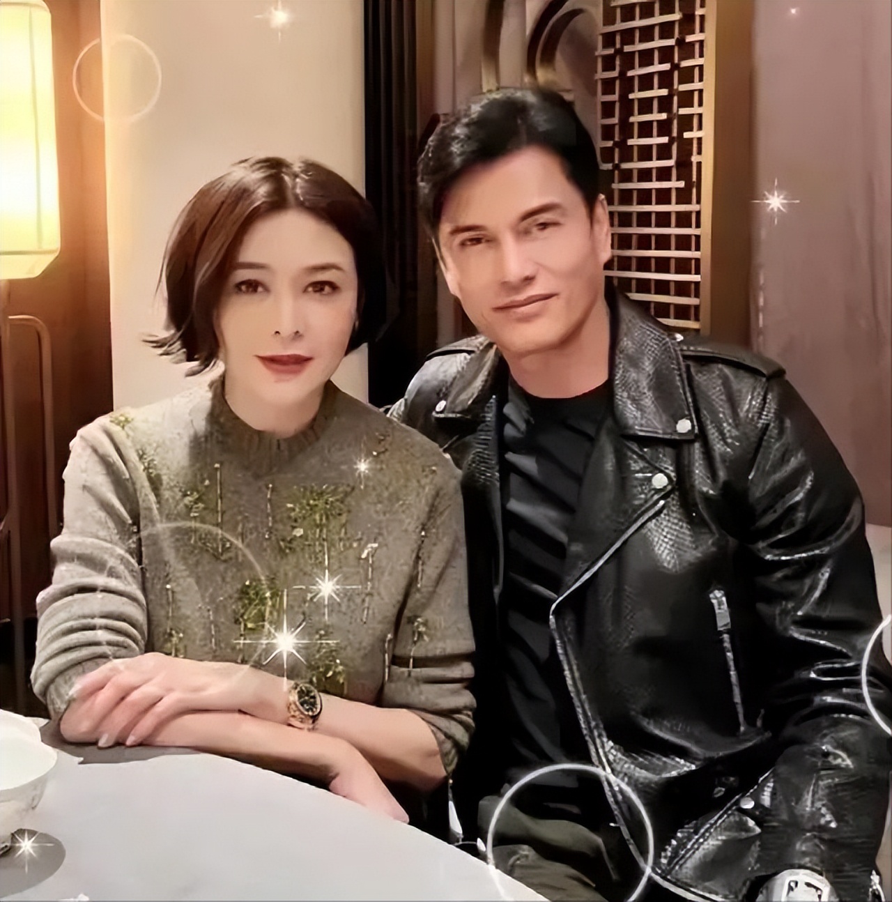 Jet Li posted a group photo of his wife, 61-year-old Li Zhi is aging ...