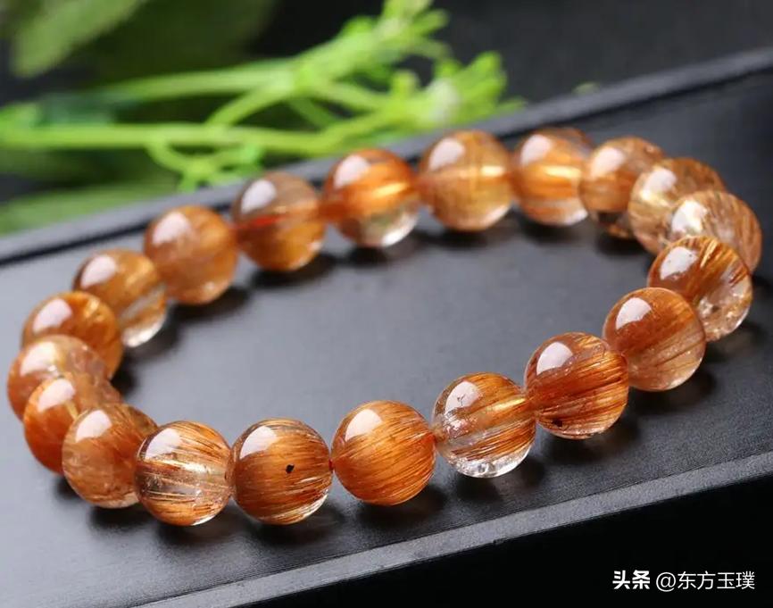 What are hair crystals?There are so many benefits to wearing hair ...