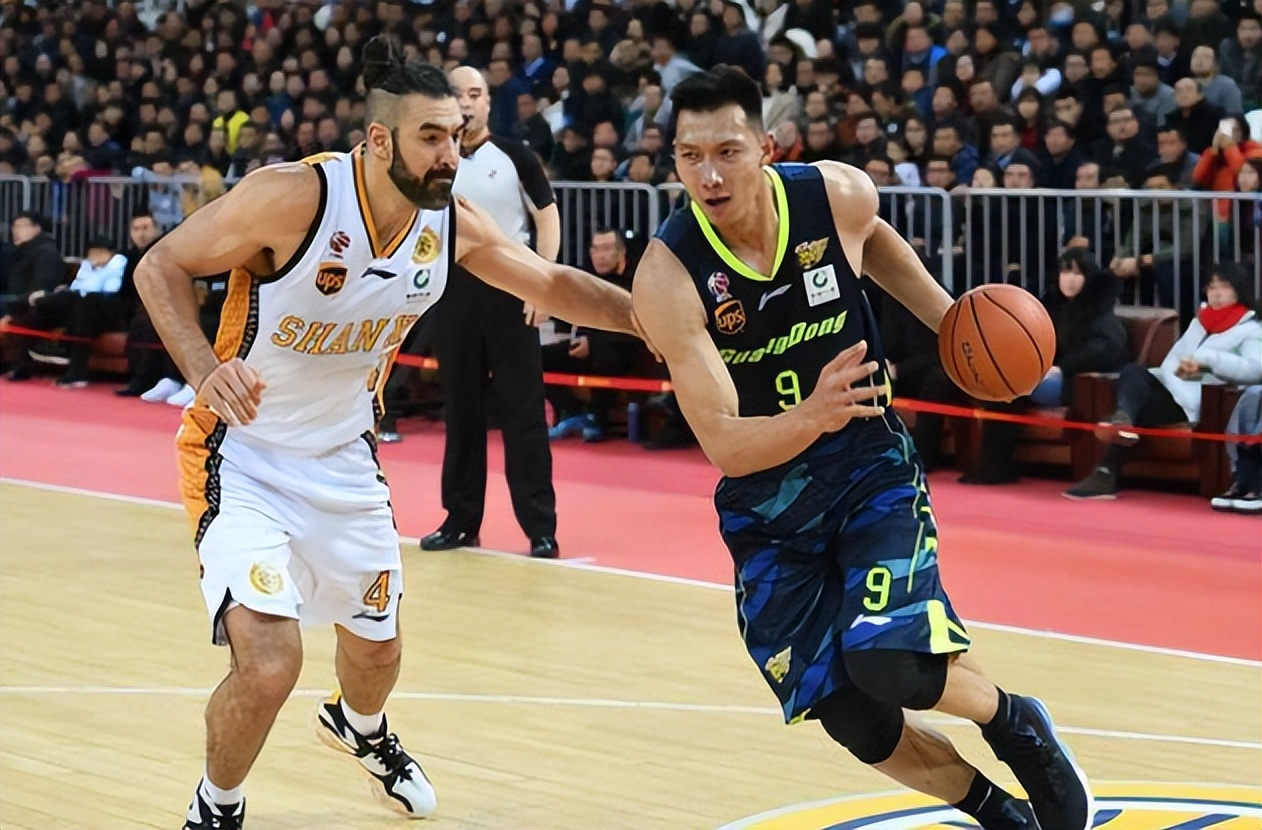Yi Jianlian returns to China after special training!The 1.74-meter-old ...