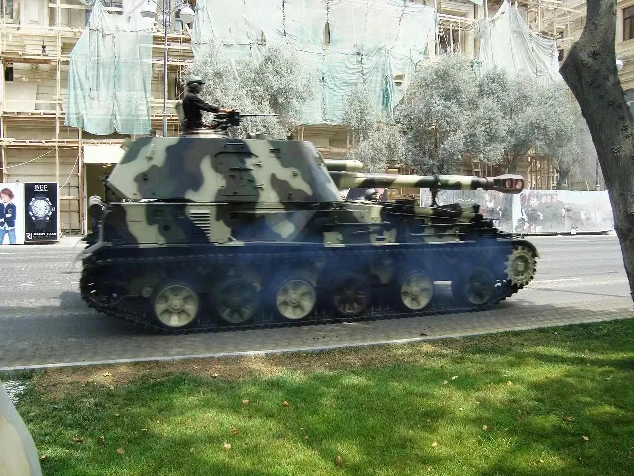 Combat power explodes!Russian BTG troops - iNEWS