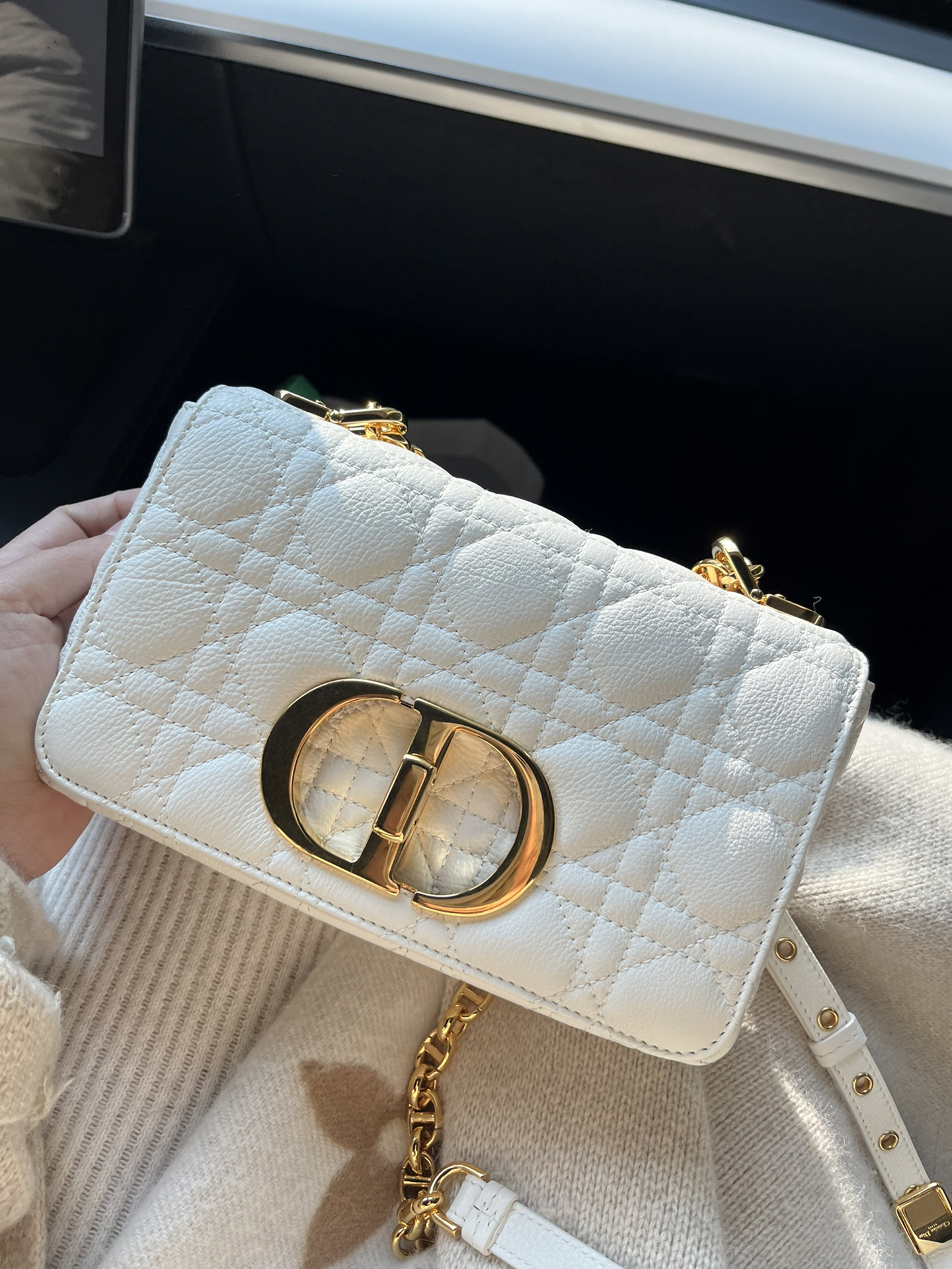 Beautiful Dior caro trumpet - iMedia