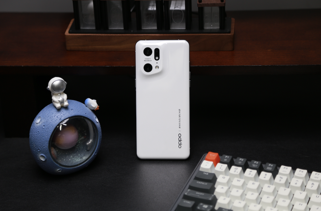 What innovations has the 18-year-old OPPO made?Self-developed chips ...