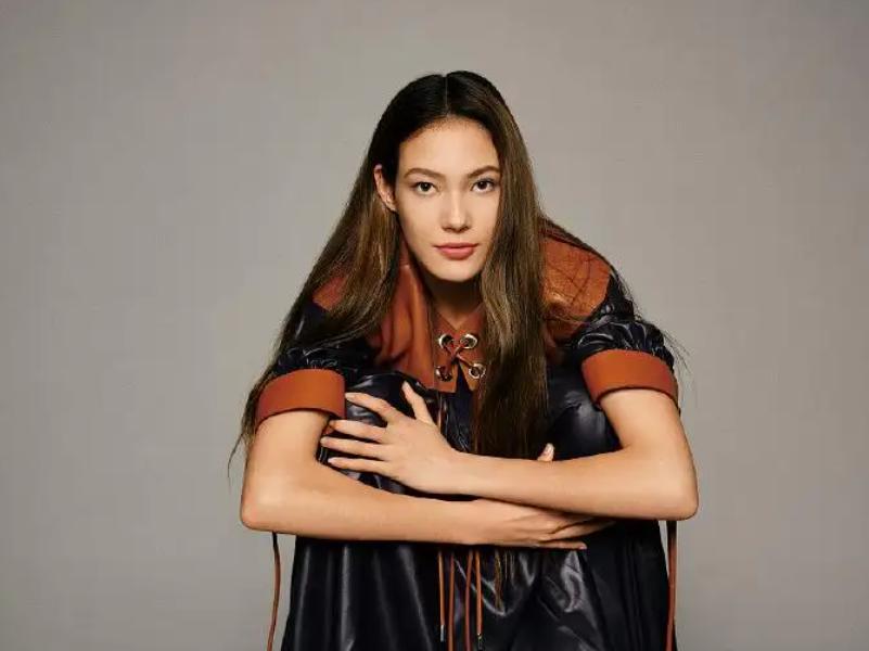 Gu Ailing had dinner with the netizen's father, the photos were exposed ...