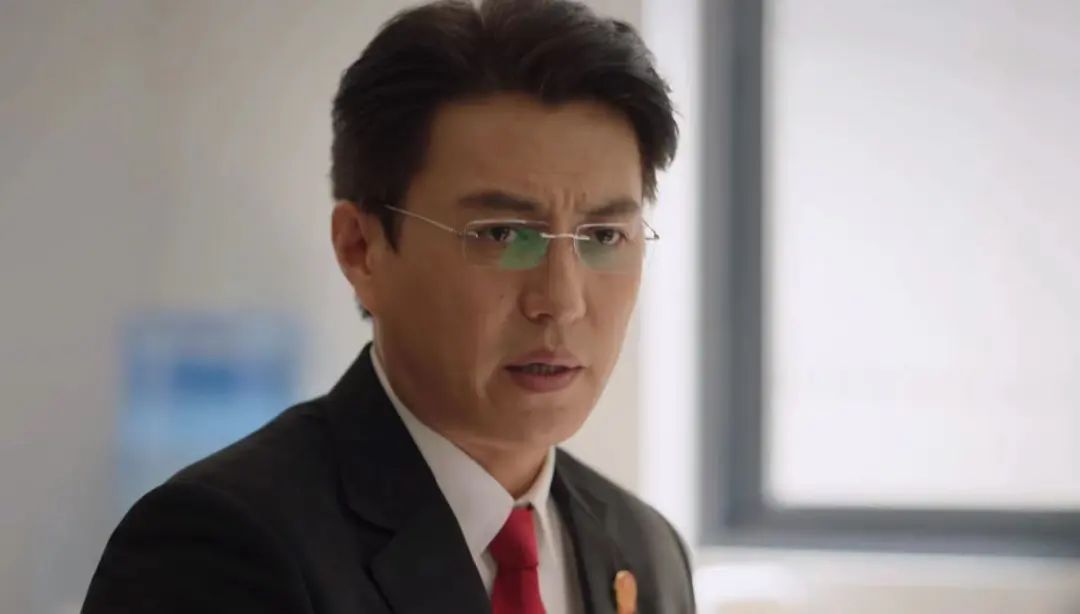 Jin Dong's new drama plays the president of the court, the accent ...