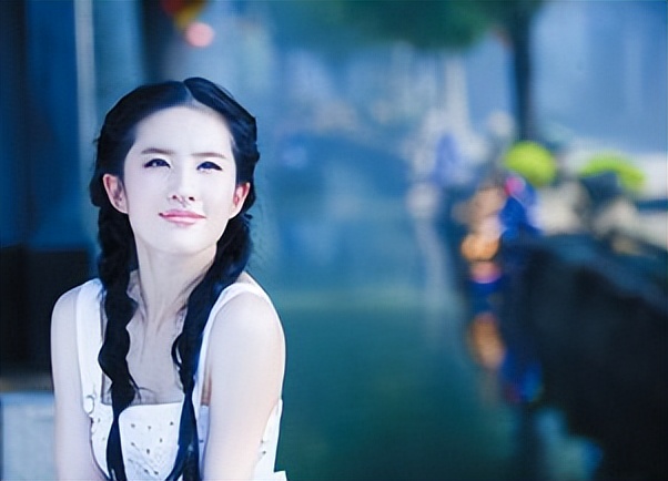 Liu Yifei: Debut is the pinnacle, worth more than 2 billion at a young ...