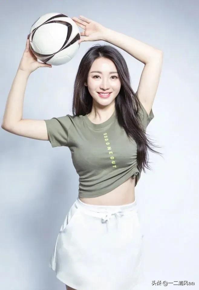 Liu Yan: Hot Body, Sexy Stunner (2) - iMedia