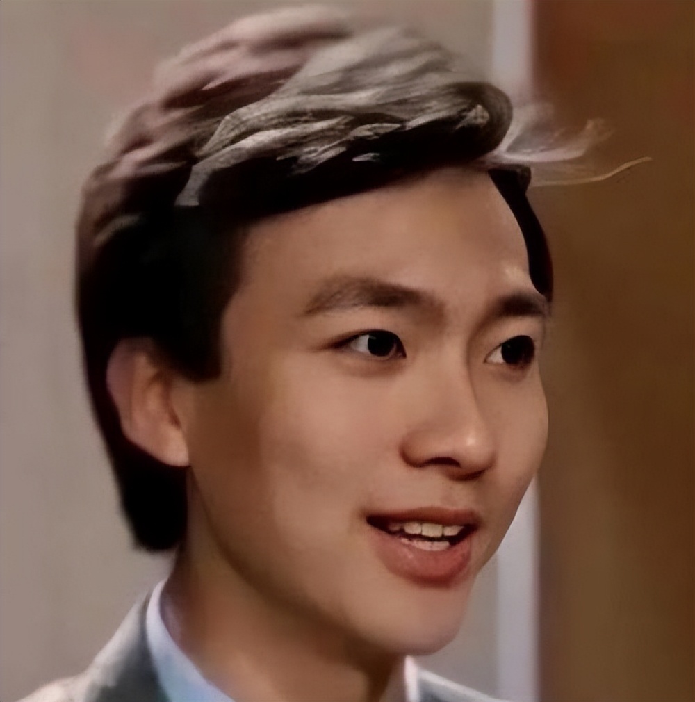 CCTV anchor Kang Hui: Married with her first love at the age of 29 - iNEWS