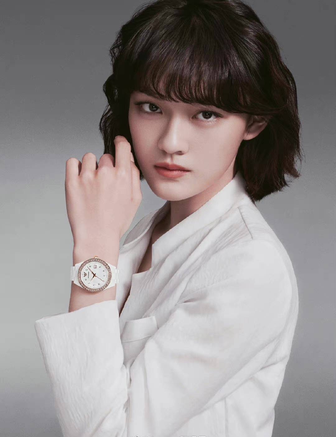 What is the charm of 19-year-old Wen Qi, who is frequently favored by ...