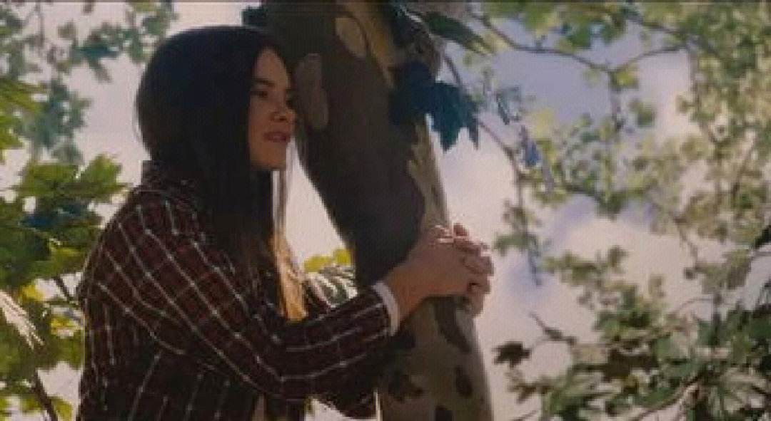 People yearn for love when they grow up, and the movie "Pounding Heart ...