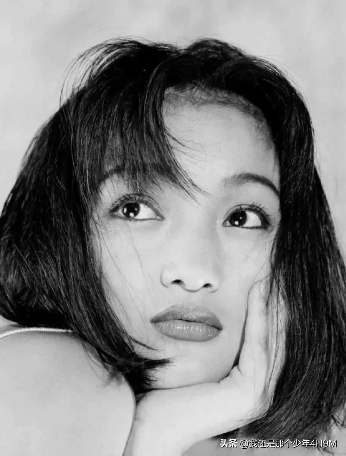 Zhou Xun's 19-year-old old photo was released for the first time to ...