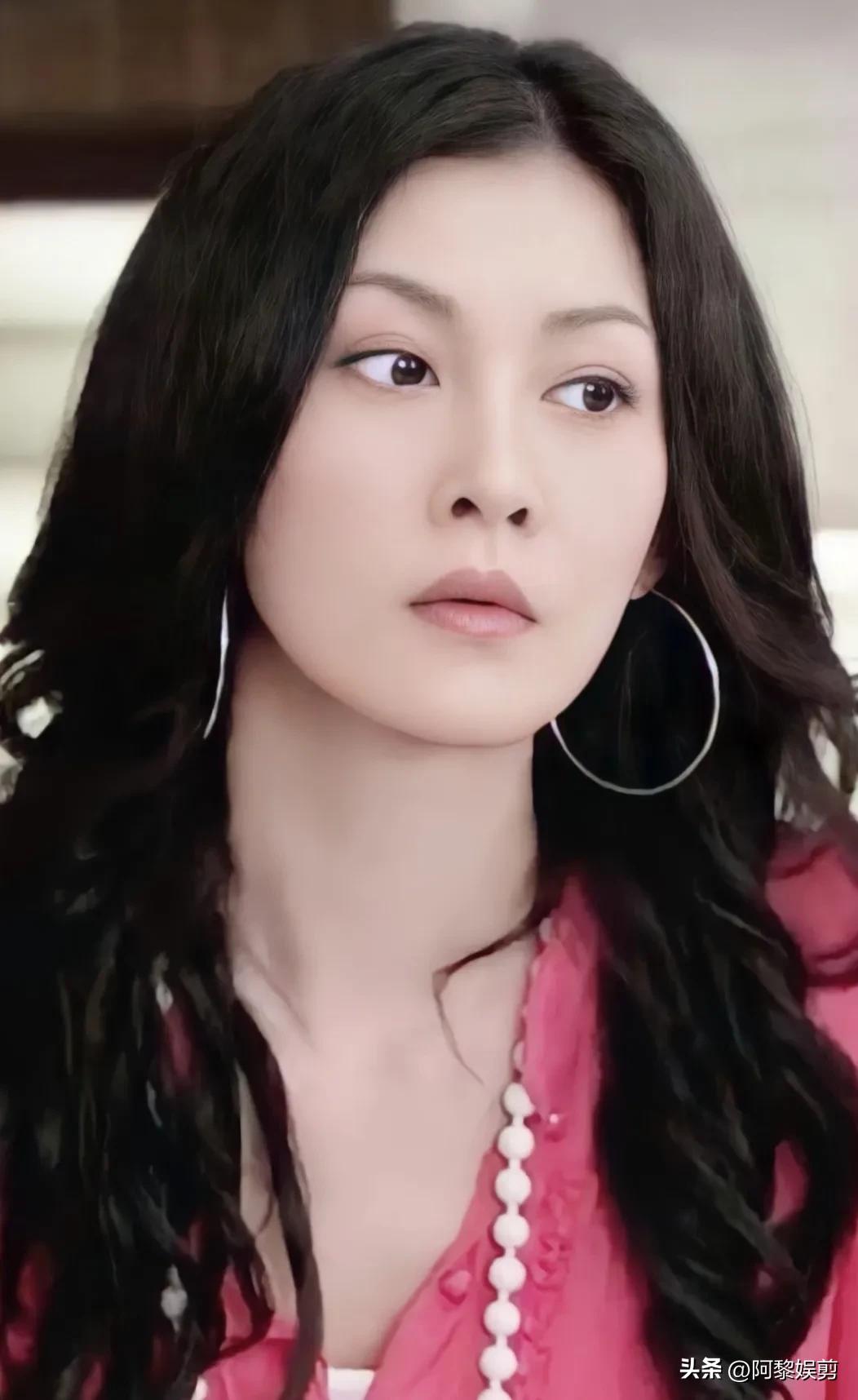 Li Caihua meets Wang Ou, who is better between the two beauties - iNEWS