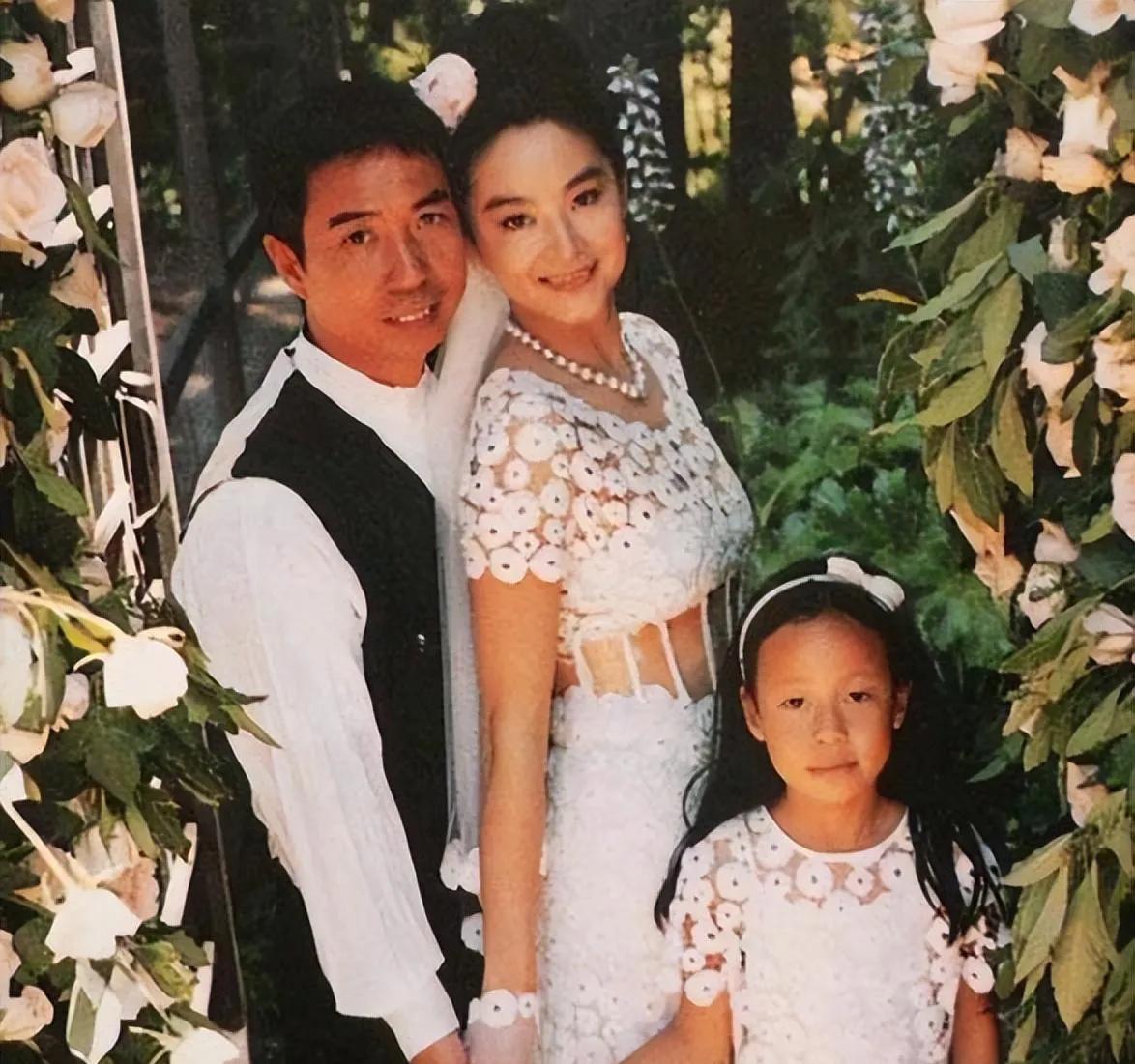 Brigitte Lin was divorced! Little San takes his son to the top - iMedia