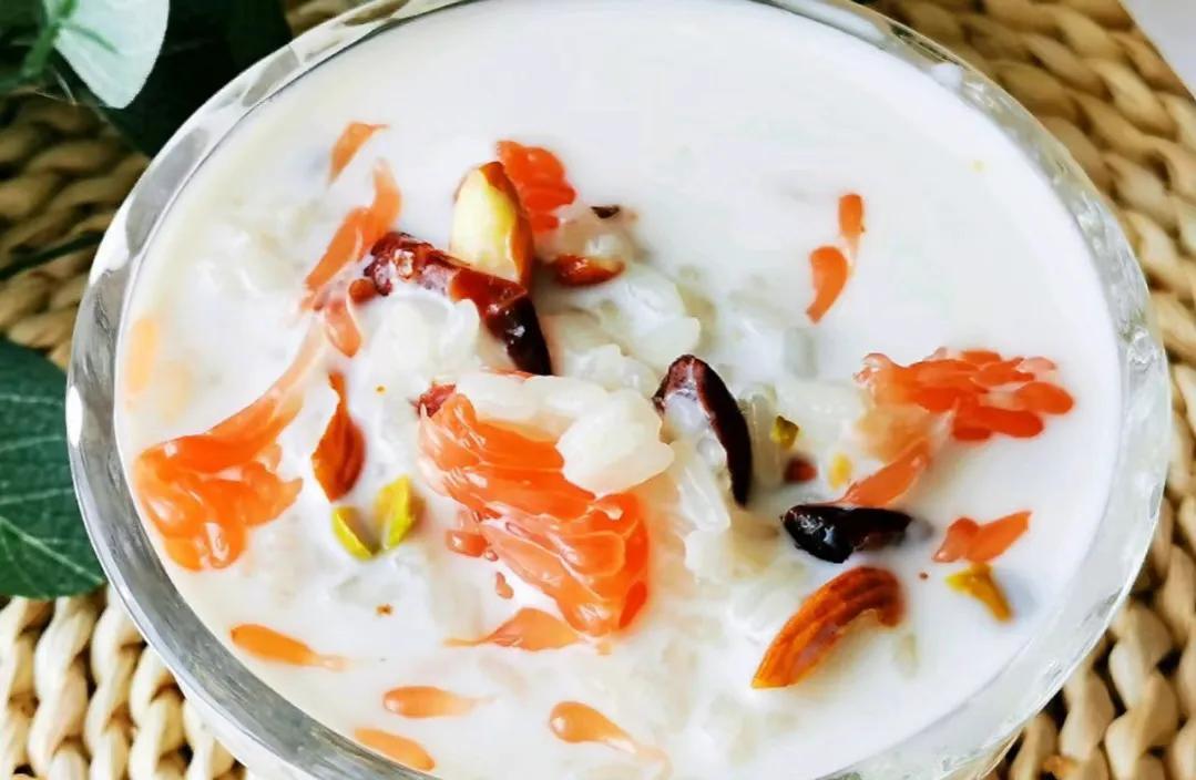 It is a dessert and a staple food! Don't know what to eat in hot summer ...